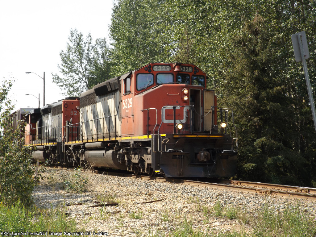 CN 5329 (SD40-2w)